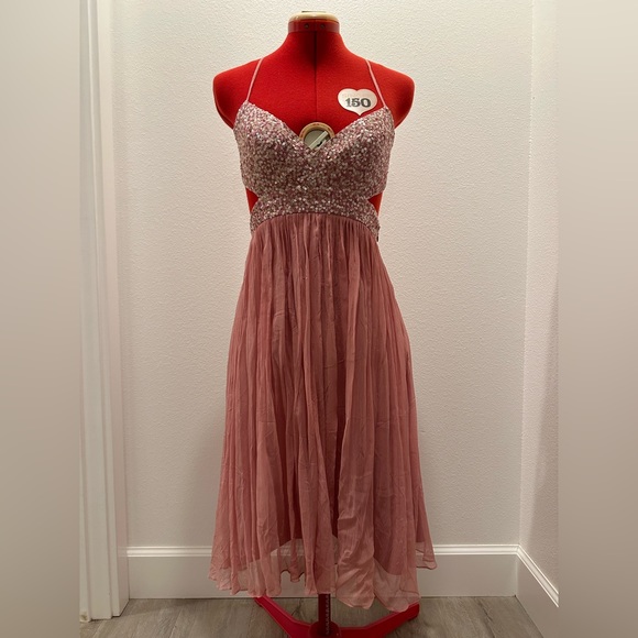 BCBGMaxAzria | Dresses | Bcbg Max Azira Womens Formal Dress With ...